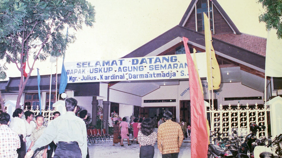 Umat Palur, Nyedulur! - Paroki St. Maria Diangkat ke Surga - Palur